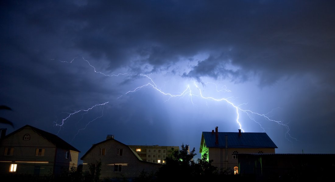 Ukkonen voi rikkoa kodinkoneita - Kajave verkkolehti